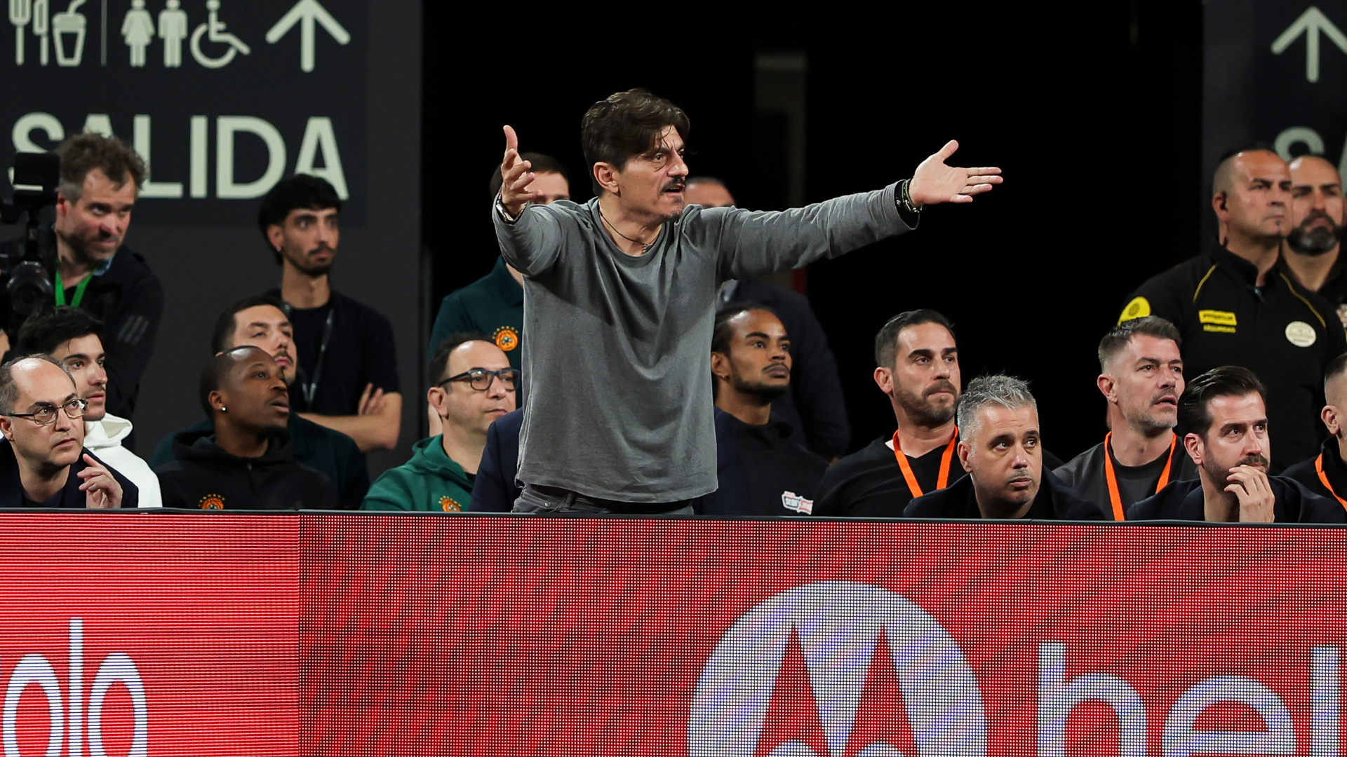 Valencia Basket emite un comunicado condenando la actitud del ...